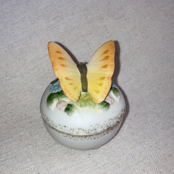 Jewelry | Vintage Ceramic Butterfly Trinket Box | Poshmark